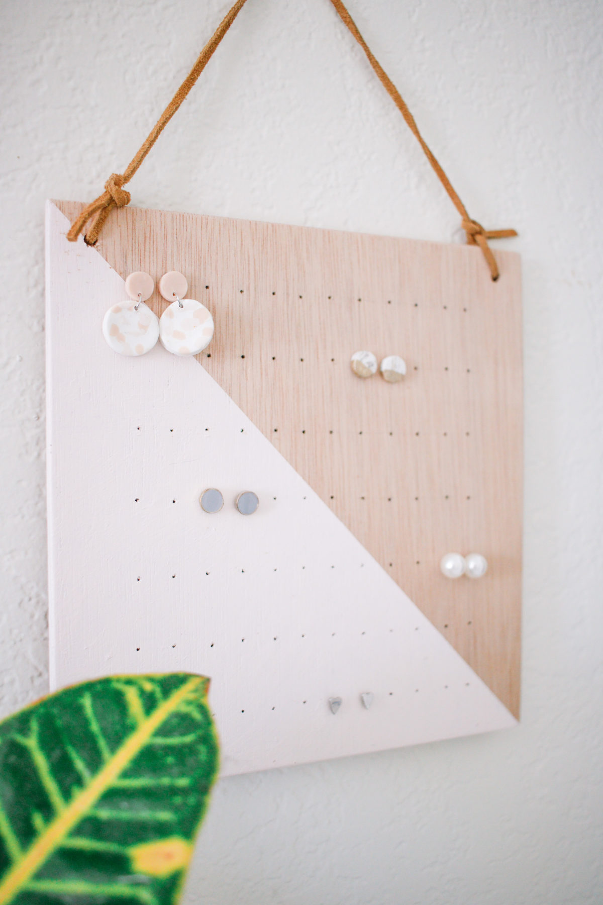 DIY Modern Earring Holder - mikyla