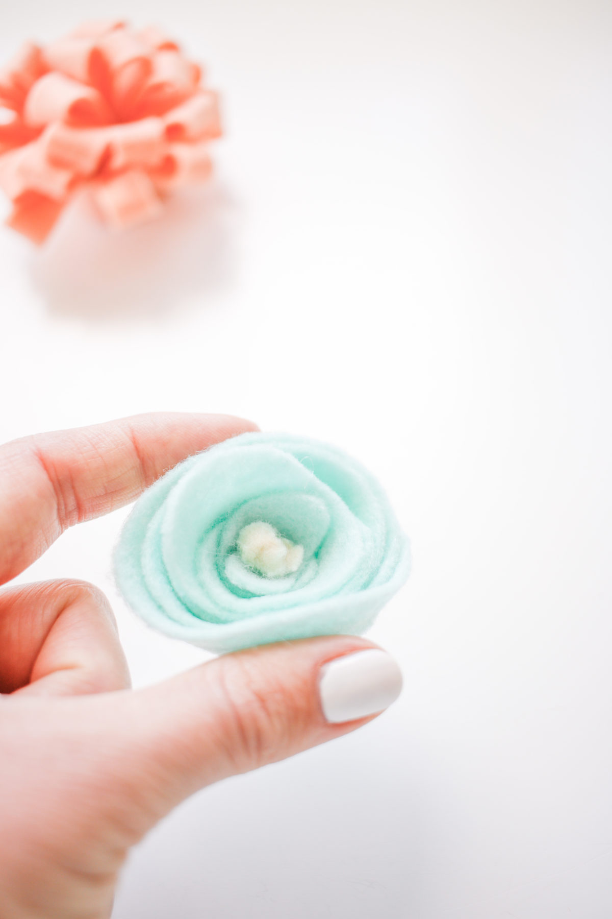 DIY Felt Flower Spring Wreath - mikyla