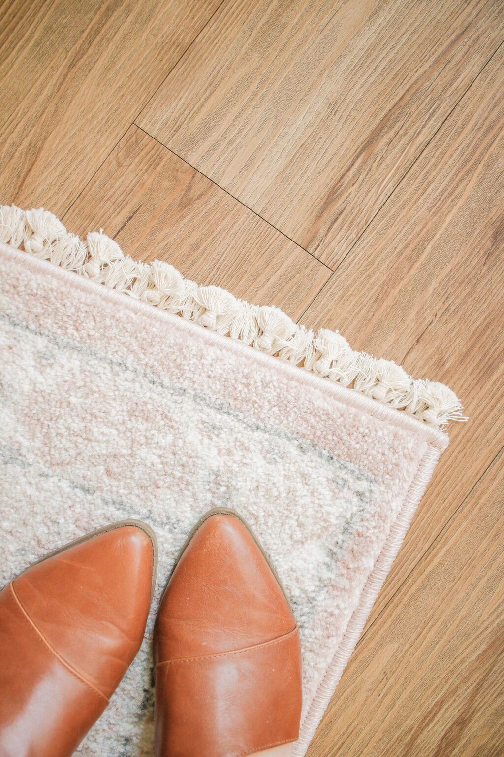 DIY Easy Tassel Rug - mikyla