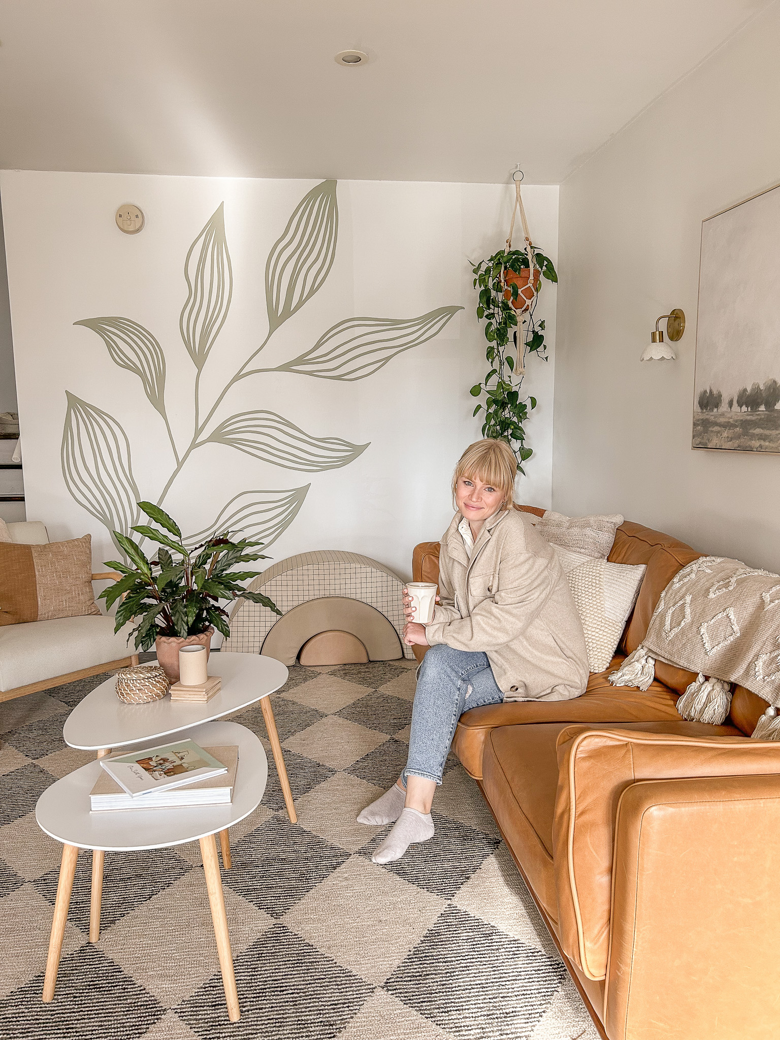 DIY Easy Foliage Mural Idea - mikyla